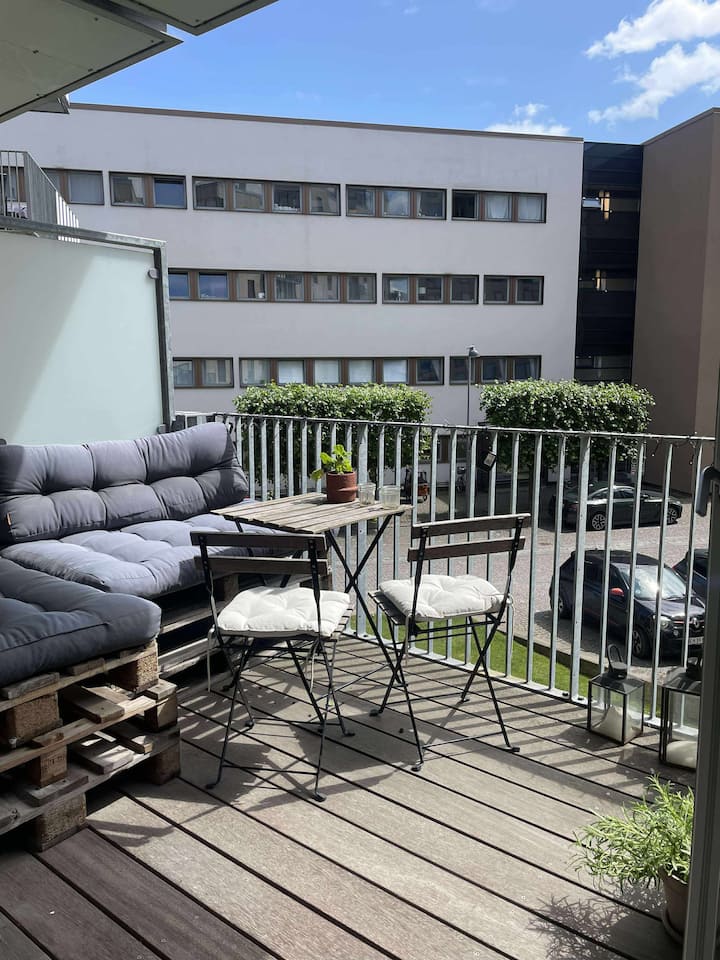 Stor Lejlighed Med Solrig Altan - Koppenhága