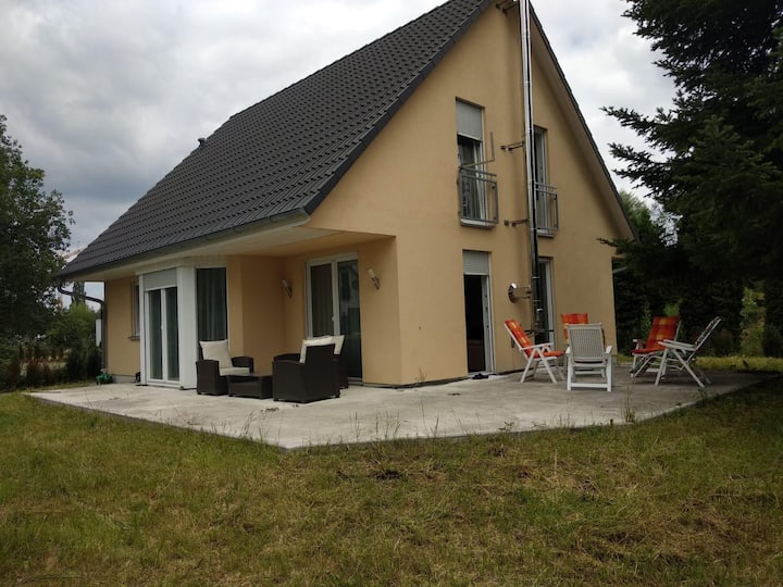 Fine House In Munich - Moosach