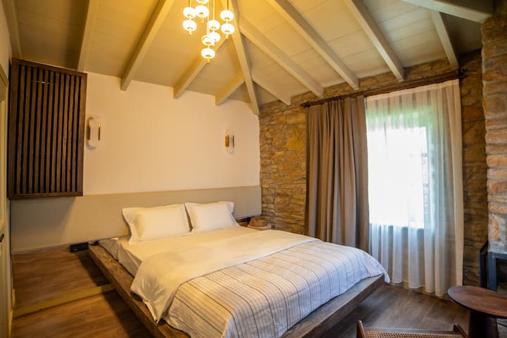 Doğa Sesleri, Serin Taş Odalar- Yetişkin Oteli - Gökçeada