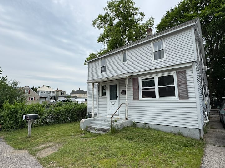 2 Bedroom + Game Room Apartment - Manchester, NH