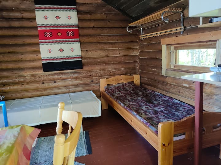 Pieni Mökki Järven Rannalla - Kannonkoski