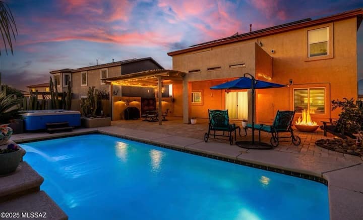 Desert Retreat Backyard Oasis Amazing Pool Views - Catalina, AZ