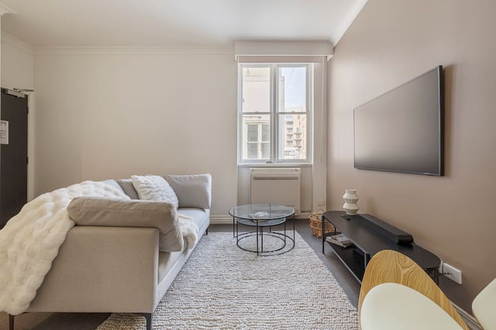 City Pad | Heritage Building | Paris End| Theatres - Melbourne