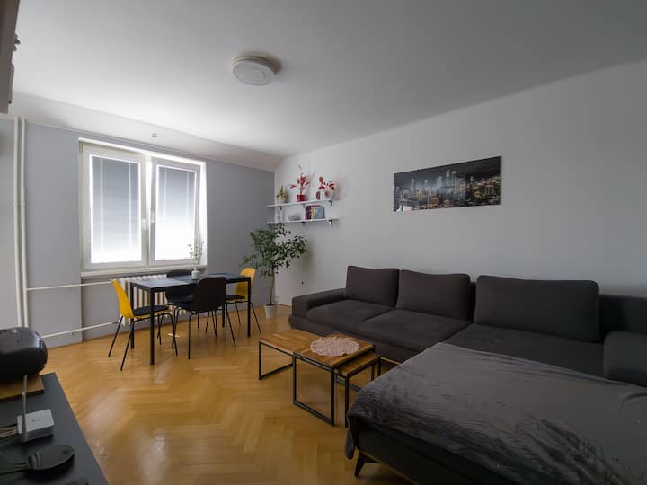 2-izbový Byt V Bratislave - Bratysława