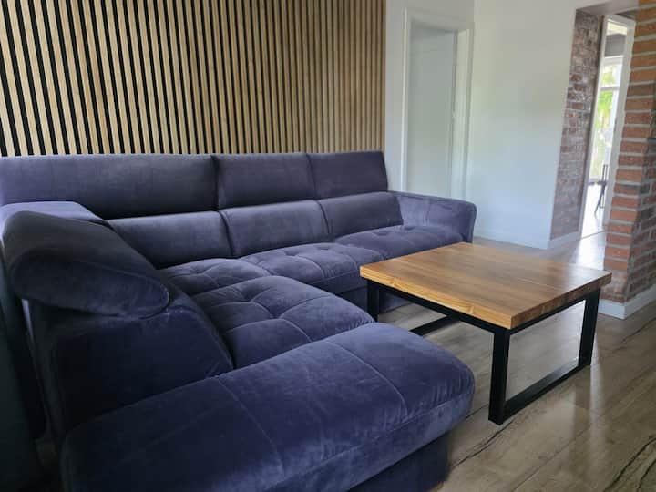 Dekerta 8-2 - Toruń