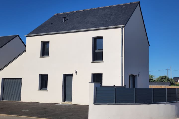 Maison Neuve Avec Grand Terrain - Erdeven