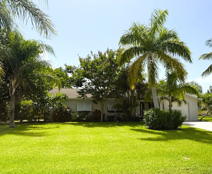 Jensen Beach - 3br, Walk To Water & Fenced Yard - Stuart, FL