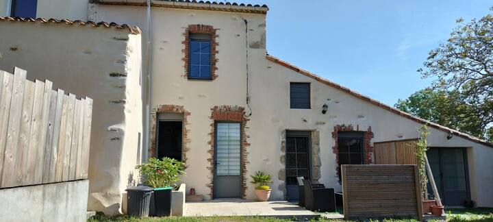 Chez Henri, 15 Min Du Puy Du Fou - Les Epesses