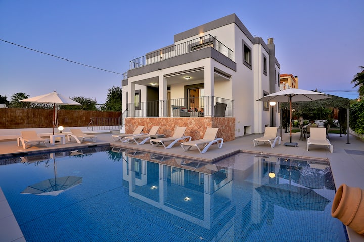Location, Location, Location! - Ibiza