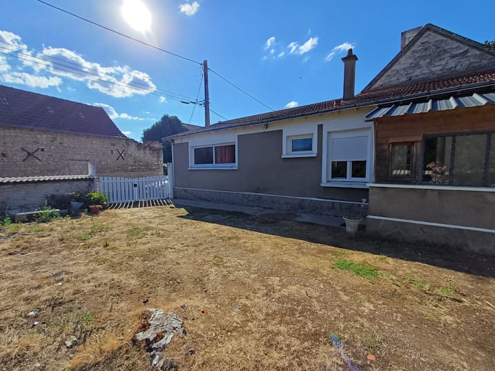 Gîte Maisonneuve - Jardin - France