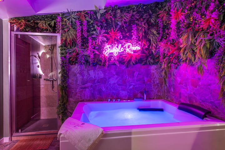 Suite Jungle & Spa – ÉVasion Romantique - La Flèche