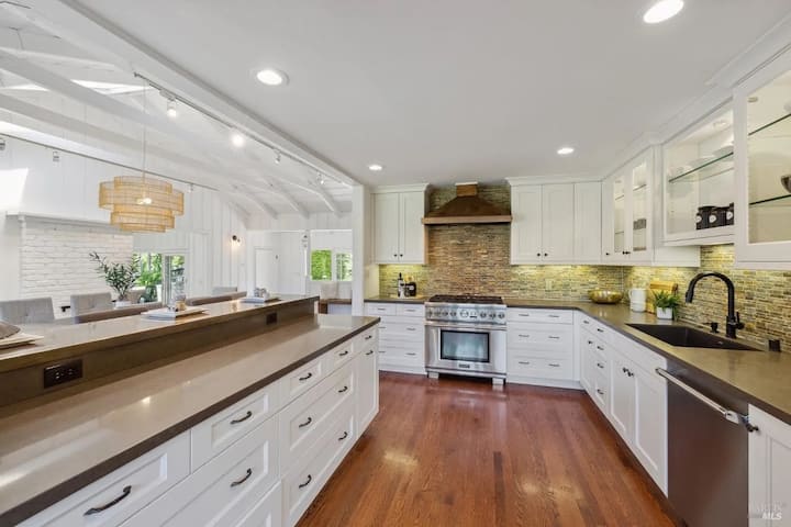 Holiday Oasis In Mill Valley - Sausalito, CA