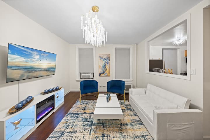 *Traveling Professional's Haven* 1br 1ba Upper Man - The Bronx, NY