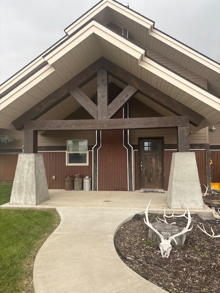 Unique A-frame Open Concept Home - Tony Grove Lake, UT