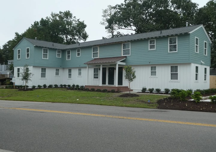 Virginia Beach Ocean Breeze - Virginia Beach, VA