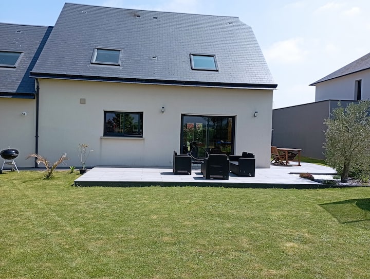 Maison De 120m² à 7 Minutes De La Plage - Caen