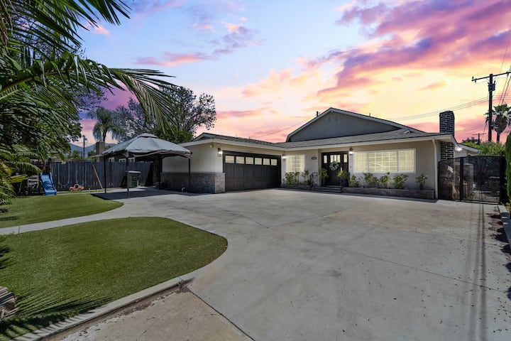 Wonderful Home Near Claremont! W/amazing Backyard! - Pomona, CA