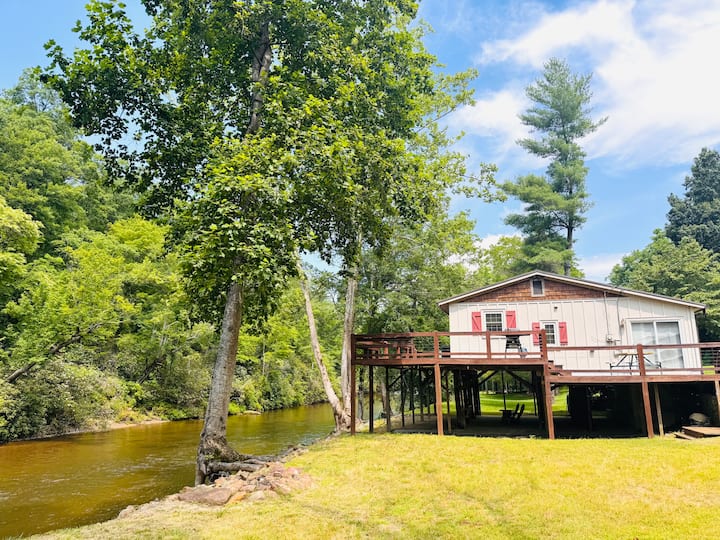 Riverside Rock Gem Hideaway - Franklin, NC