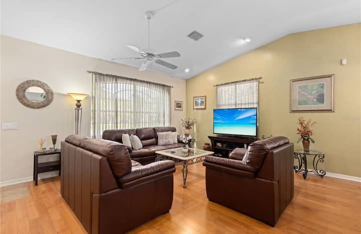Sarasota Gem + Car Rental - Utc/lwr - Lakewood Ranch, FL