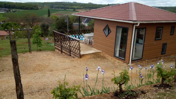 Gîte Avec Piscine à La Campagne - Montignac