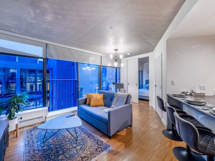 Luxe Gastown-2bed-pets Ok8 - North Vancouver