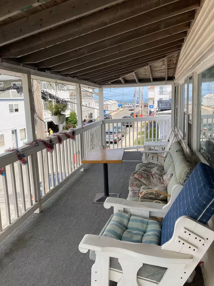 Top Of The Helm! - Hampton, NH