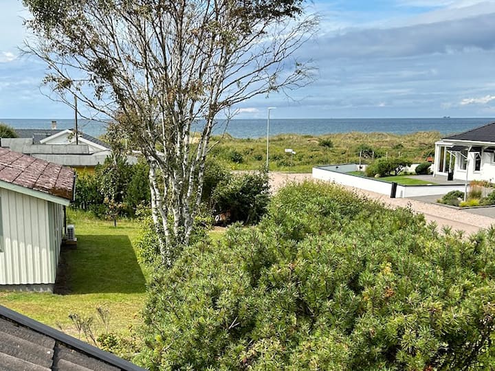 Strandnära Sommarhus I Mellbystrand - Laholm