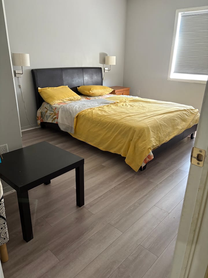 Room Close To Walmart Gym Buses - 브램턴
