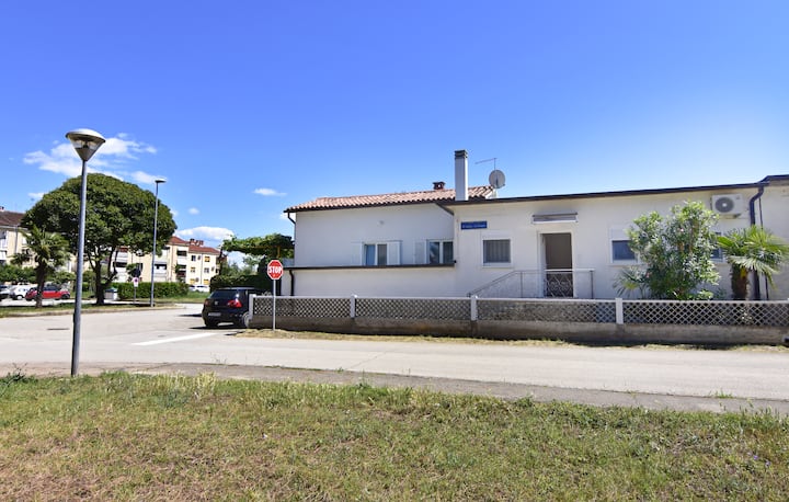 Nice Apartment Near The Center And Beach - Umag