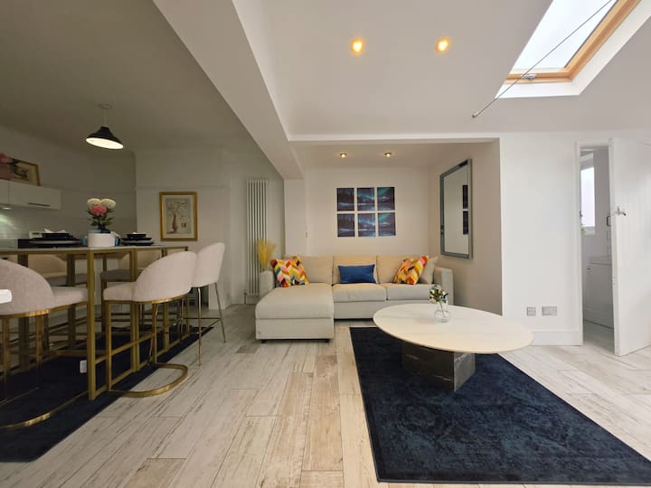 Stunning ‘Blue Peak Lodge’ - Clacton-on-Sea