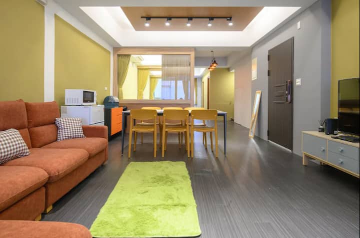 西門町｜超大四房兩衛浴｜適合多人｜近北門台北車站 - Taipei