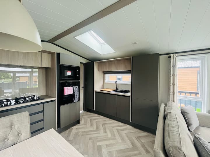 Molly's Retreat With Hot Tub - Pocklington