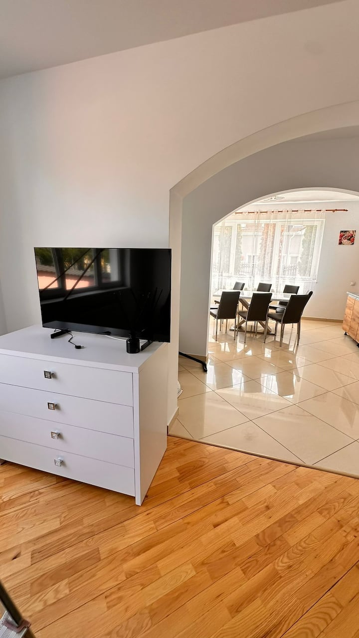 Casa Spatioasa Cu 4 Dormitoare - Targu Mures