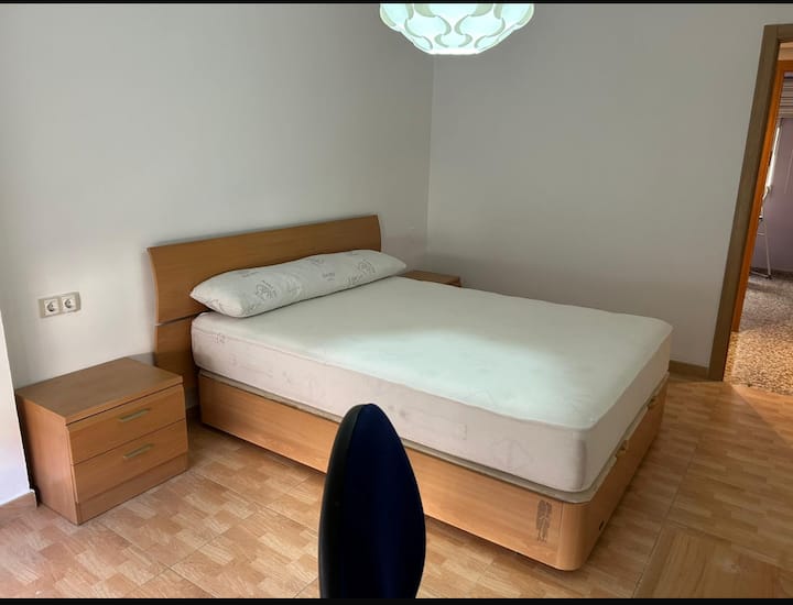 Piso 4 Habitaciones Y Dos Baños - Alicante