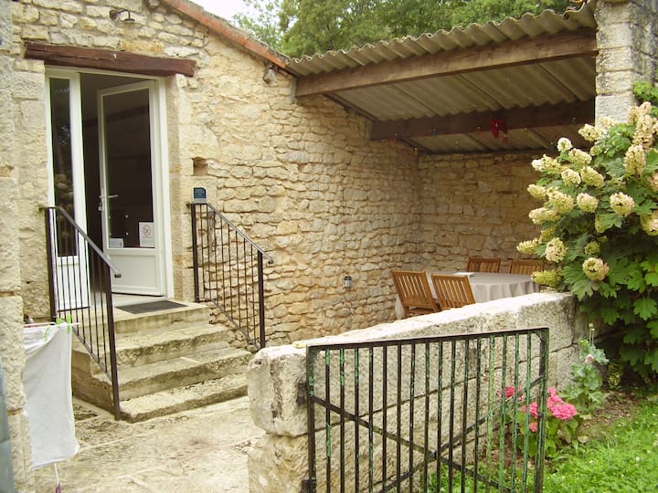 Gîte Rural T3 - Lussac-les-Châteaux