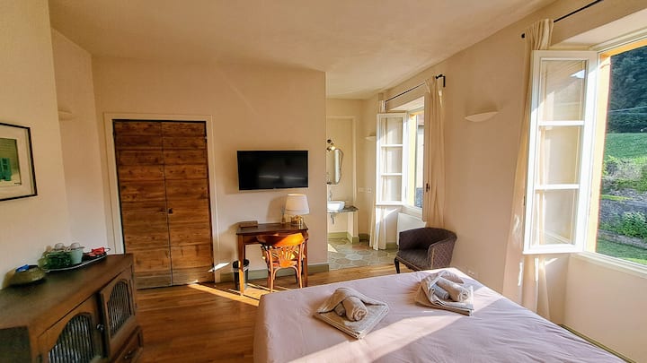 B&b Via Rinaldi - Luminous Room - Private Bathroom - Orta San Giulio