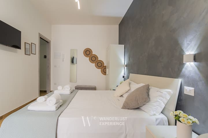 Wanderlust Experience | Sunset | We 1 - Mola di Bari