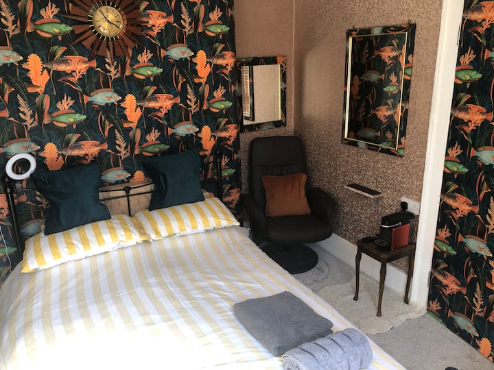 Fabulous En-suite, Quirky Room. - Herne Bay