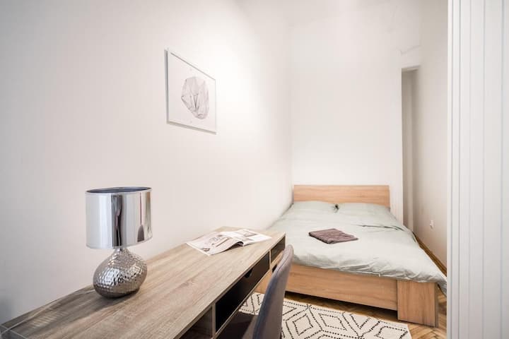 Dozsa 64 Room 5 Co-living City Centre - Budapest