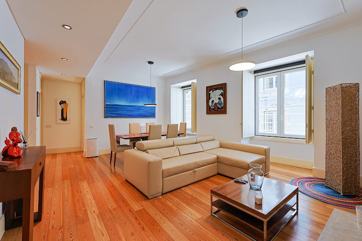 Bleisured | Central Apartment W/ Parking In Chiado - Lisboa