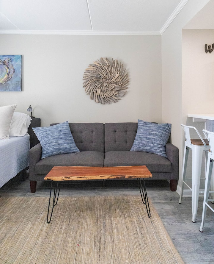 Sugar Beach 173 -3 Pools & Beachfront Complex - Orange Beach, AL