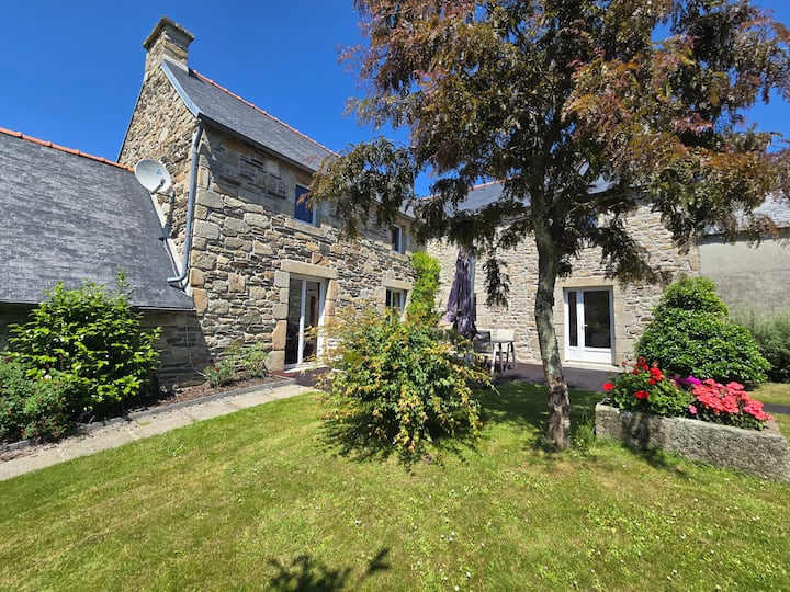 Authentique Maison Bretonne Avec Jardin Fleuri - Landerneau