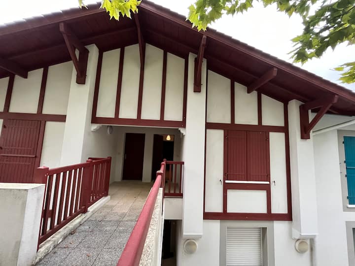 Appartement Arcangues Location Saisonnière - Ainhoa