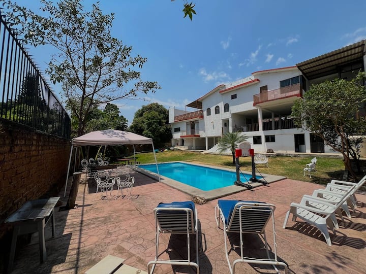 Residencia En Jiutepec, Morelos. - Cuernavaca