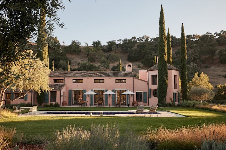 Luxury Vineyard Farm Stay Villa W/ Pool! - ソルバング, CA