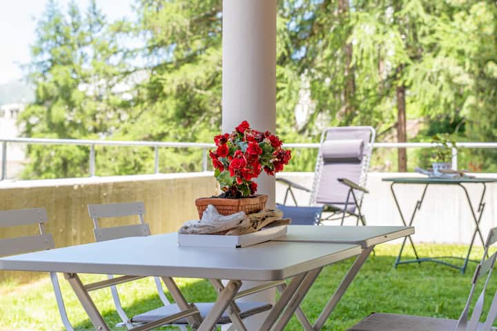 Modern 2bedrooms Apartment + Garden + Parking - Pontresina