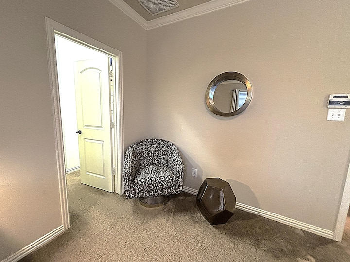 Hamilton Hideaway - Lewisville