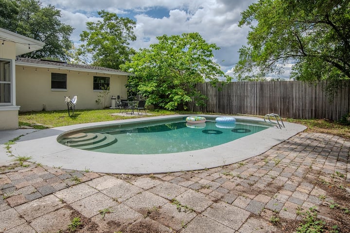 Sunny Jax Home W/ Private Pool! - Cary State Forest, Bryceville