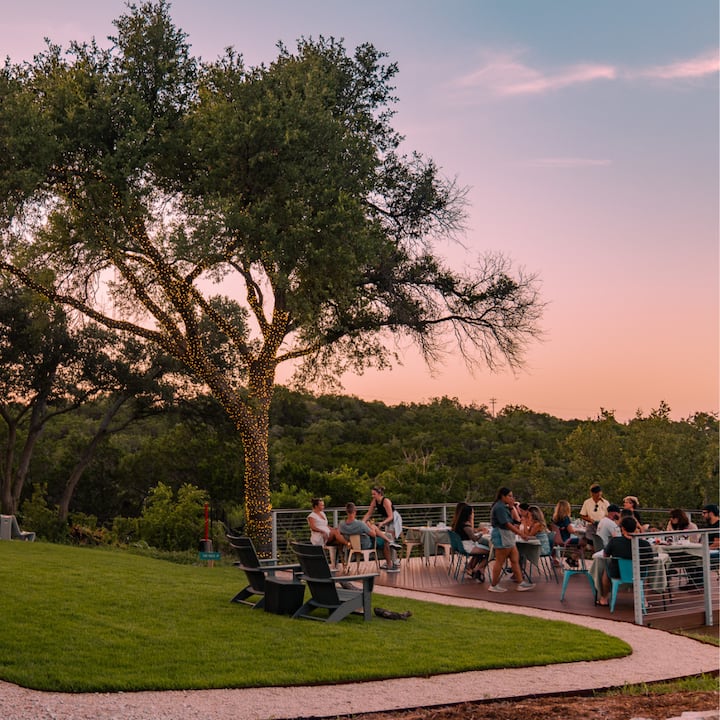 Hill Country Escape • 6br • July 4th • Sleeps 12 - Wimberley, TX