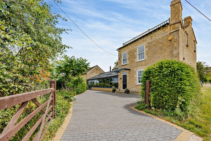 Cotswolds Farm House - Chipping Norton